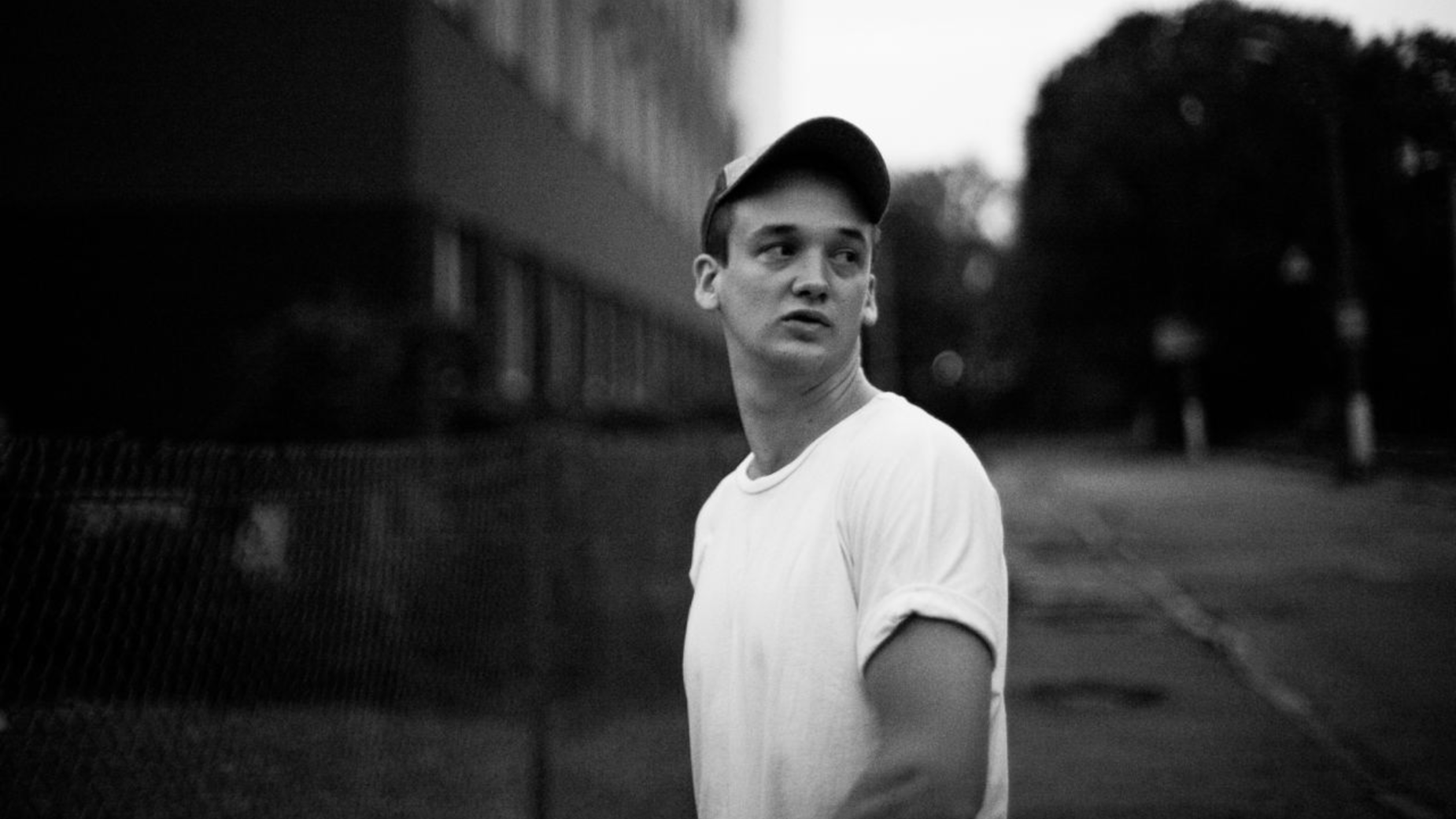 Northern Lights Signs Editor Andrii Serbin | LBBOnline