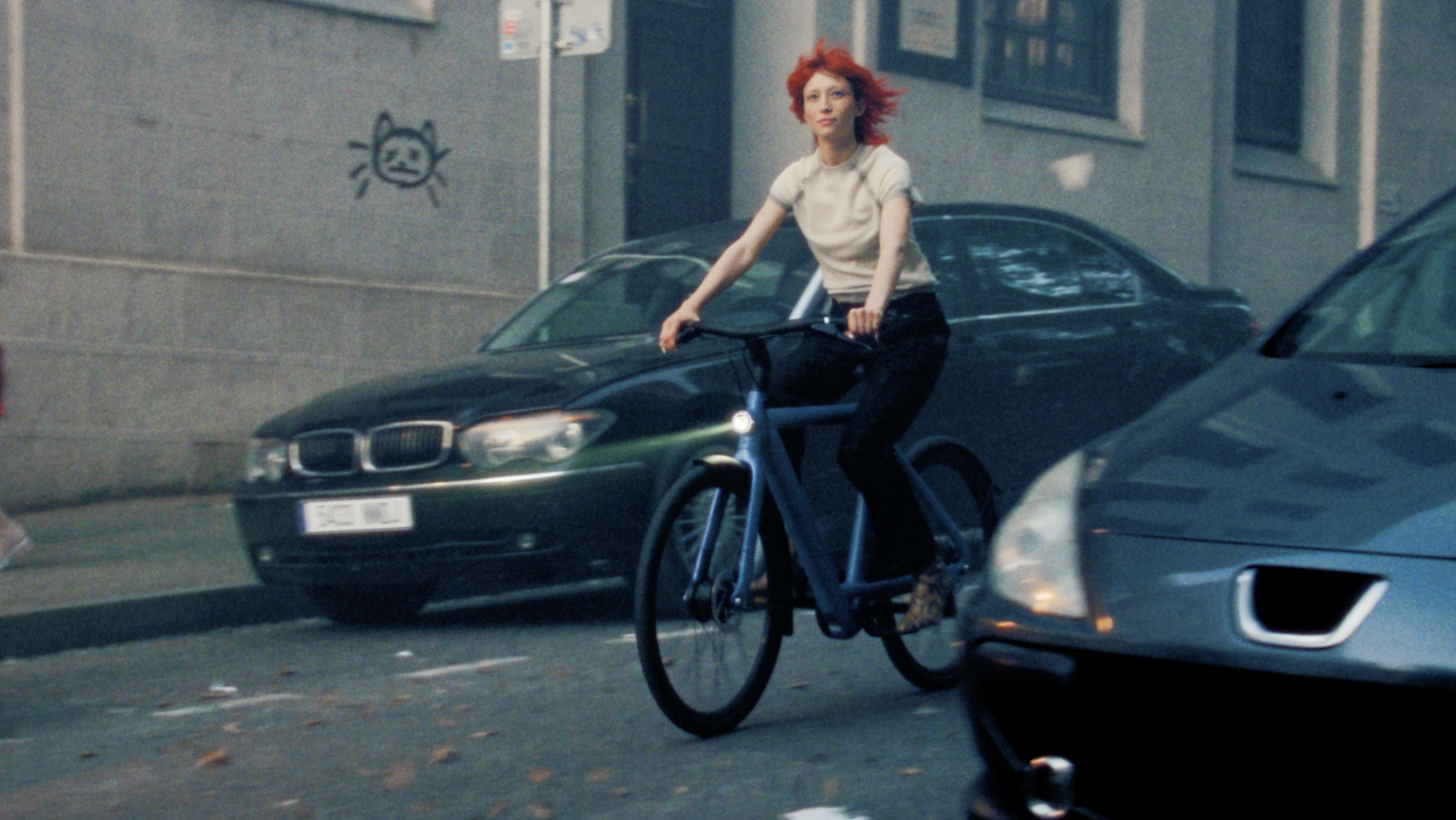 Take a Surreal Ride Through the City with Vanmoof’s Ultimate E-bike ...