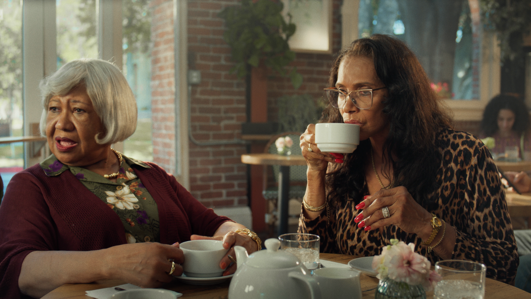 Aunties Spill the Tea in Hyundai’s Hilarious Spot Directed by Robbie Samuels | LBBOnline