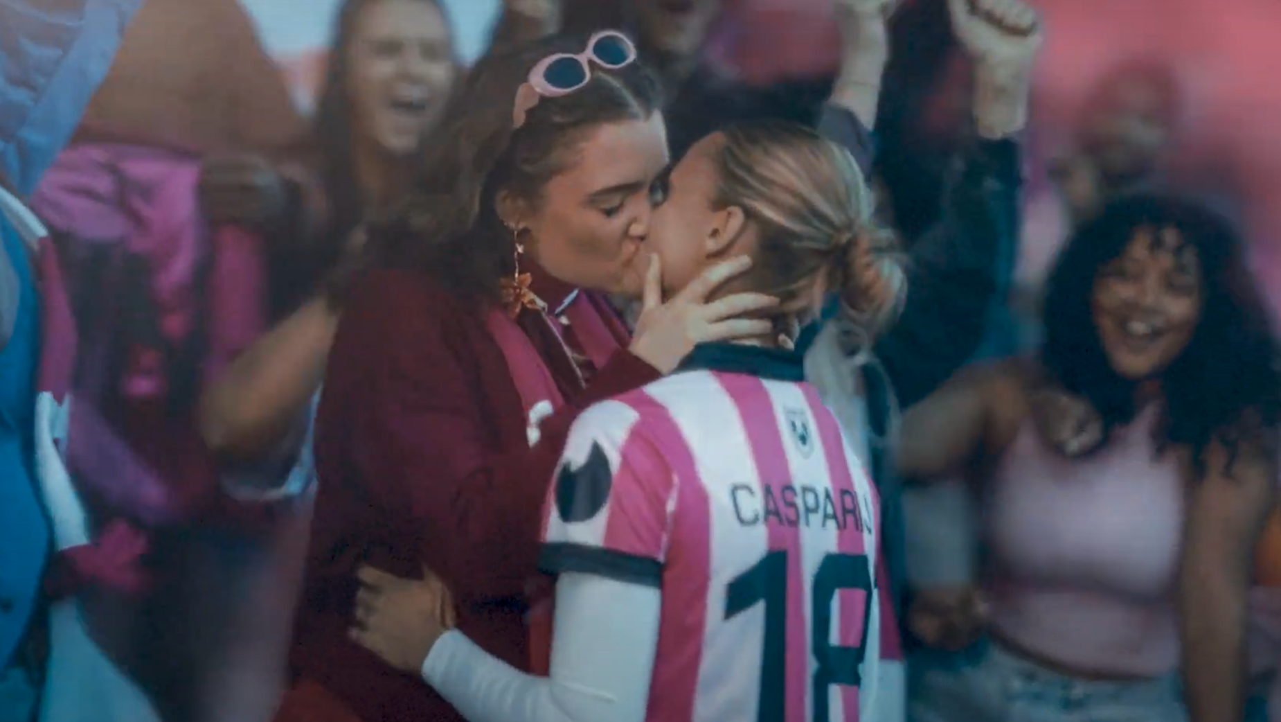Tinder Celebrates Real Connections with Footballer Kerstin Casparij and ...