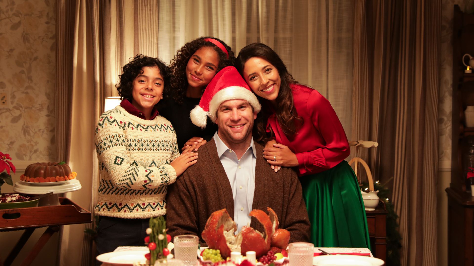 Walgreens Celebrates Holiday Chaos With Vacation-Themed Campaign ...