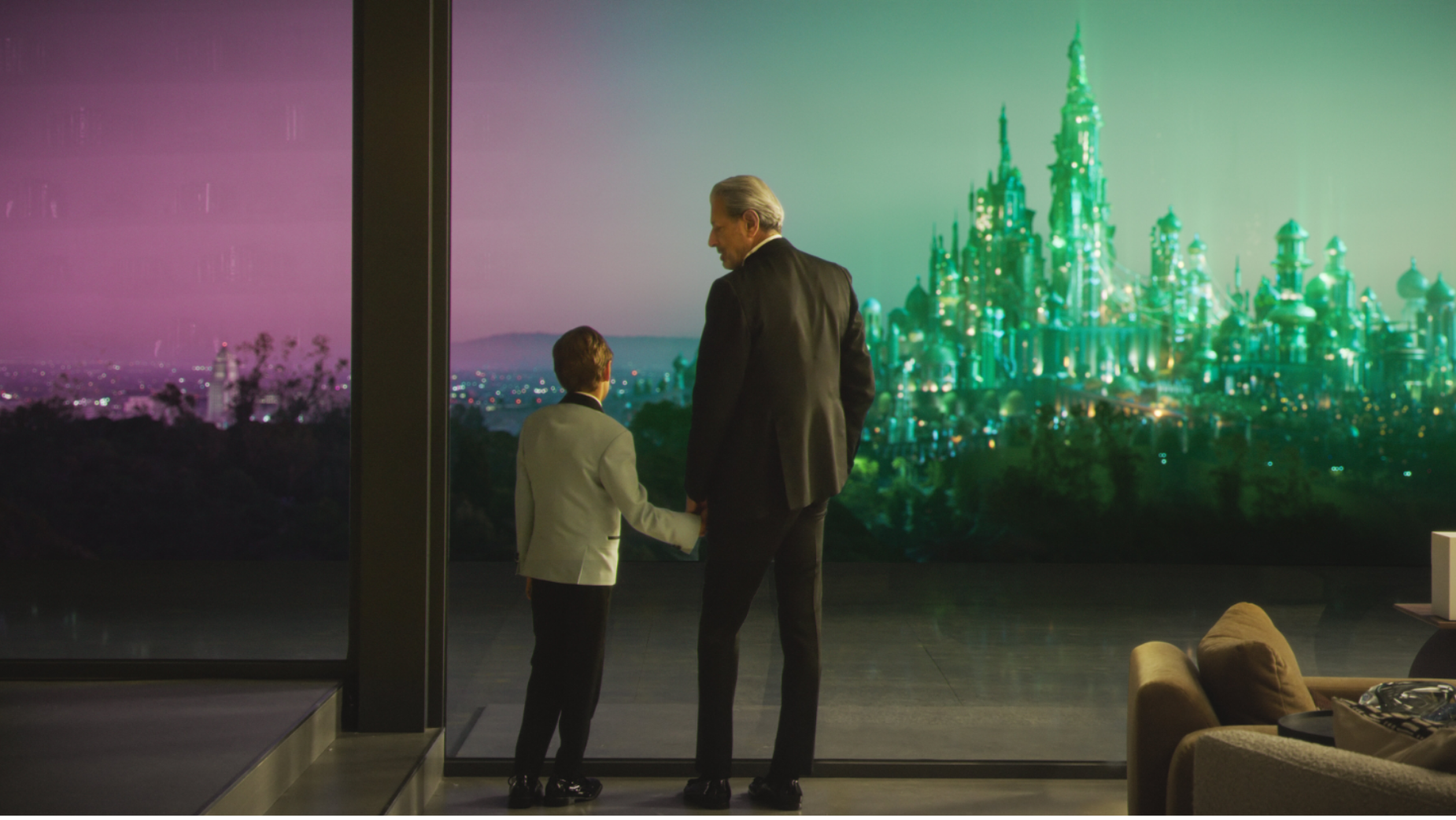 Jeff Goldblum Brings Magic of Oz Home with Xfinity | LBBOnline