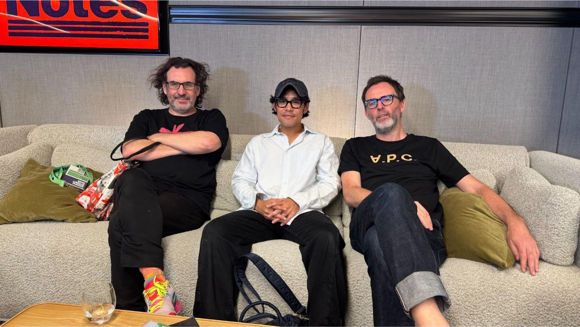 Adam Ferrier, Brent Smart Interview Artist Chris Yee in Special Black T ...