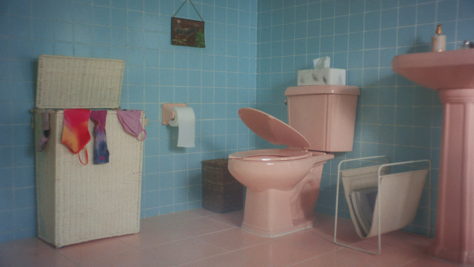 Tree Hut Playfully Brings Skincare to Life in Singing-Tubs Spot | LBBOnline