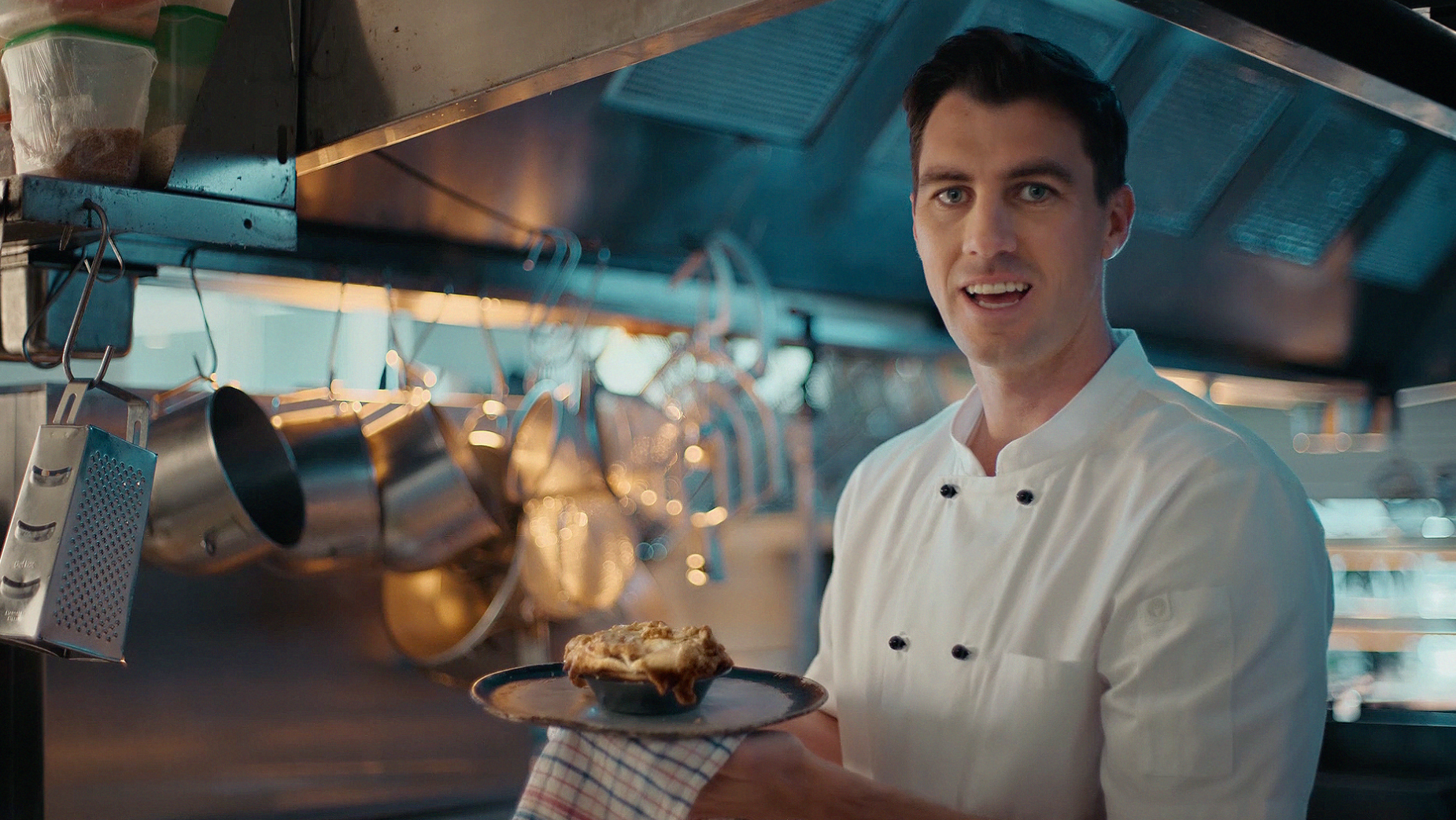 Pat Cummins Becomes Stand Up Comic, Chef, and Golfer in Prime Video ...