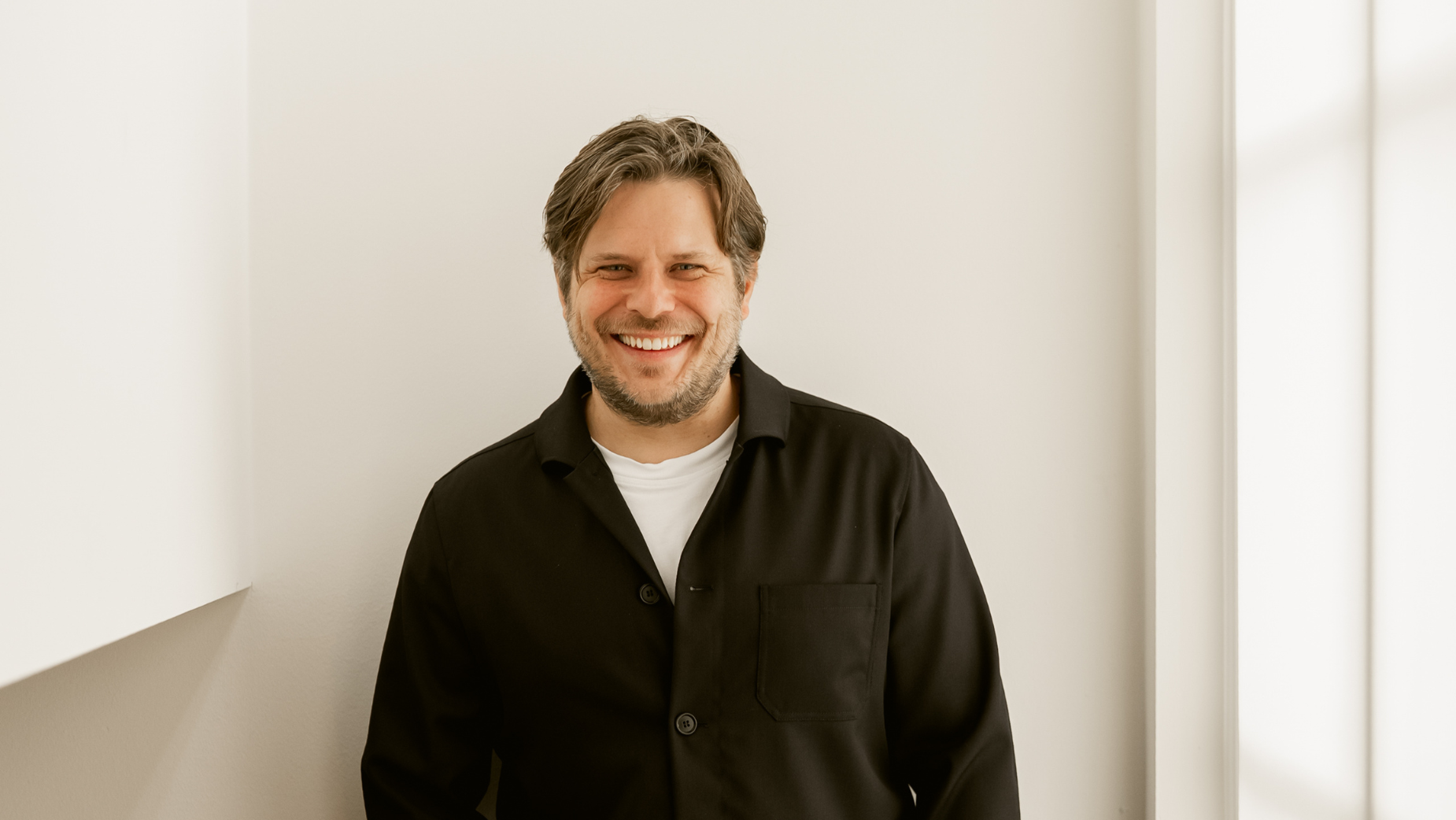 “Keep Questioning” with Nik Nieuwenhuijs | LBBOnline