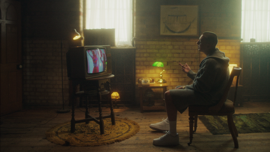 Aitch Reflects on Family Life in Touching Track 'My G' Featuring Ed ...