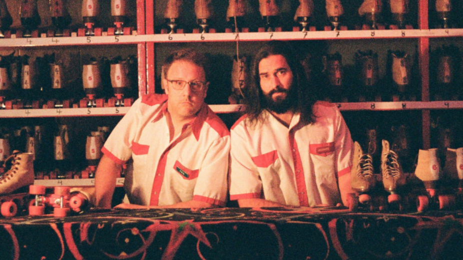 division7 Signs Directing Duo Aircastle | LBBOnline