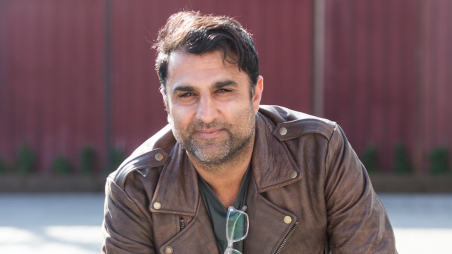 Cap Gun Signs Global Director Amit Gupta | LBBOnline