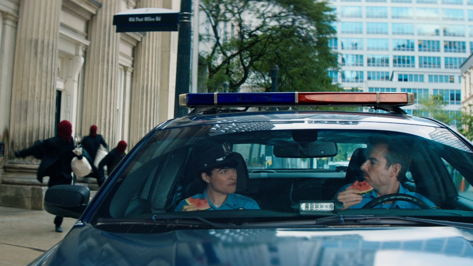 Awestruck Customers Miss the Obvious with BJ's Wholesale Clubs Absurdly Simple Savings | LBBOnline