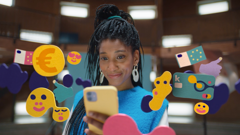 Knab Bank's Dancing Pigs Bring Customers Joy to Online Banking | LBBOnline