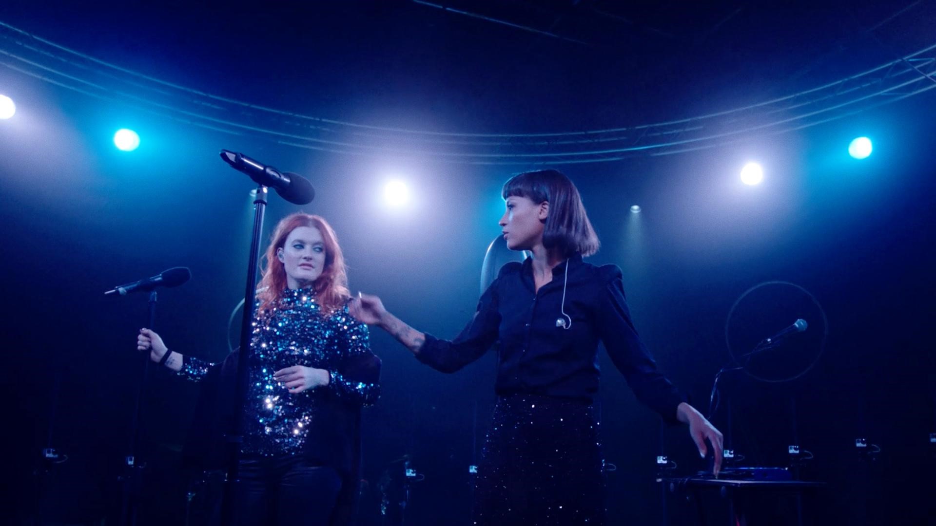 Samsung Premieres Icona Pop’s New Single in 360 Degree Interactive ...