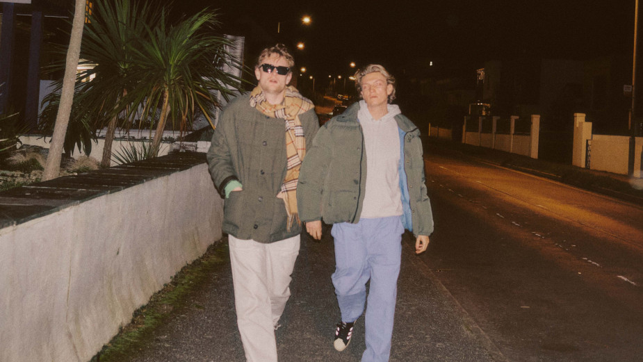 Dream Teams: Charlie Lindsay and George Bartlett on Puerility and ...