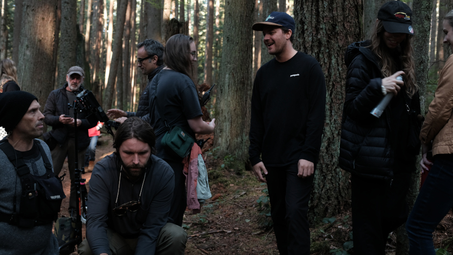 Out with the Old, in with the New: How Dear Friend Brings ‘New School’ Production to the Table ...