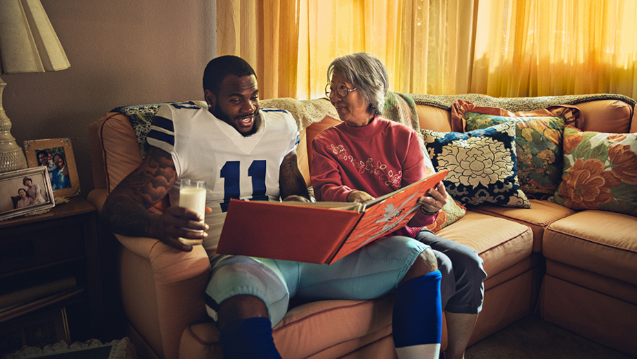 Footballer Micah Parsons Helps Dave & Buster’s Fans Unlearn Adult ...