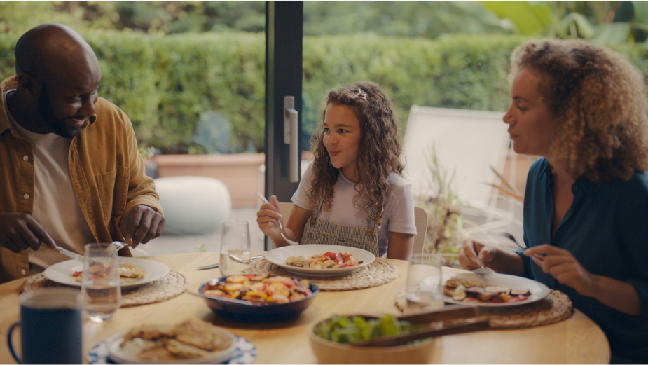 Forgotten Vegetables Sing a Rock Opera in Droga5’s New Philips Airfryer ...