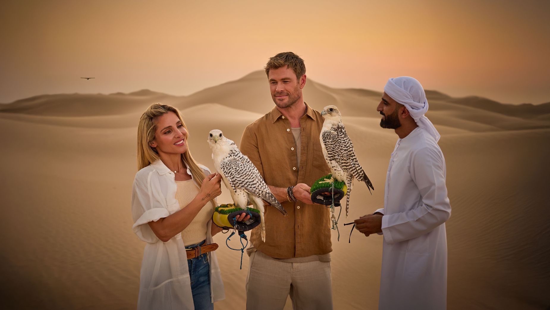 Elsa Pataky and Chris Hemsworth Encourage You to 'Find Your Pace' with ...