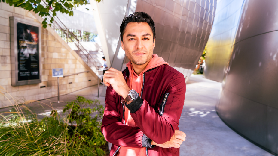 Creativity Squared: Leaning into Curiosity with Erik Valdez | LBBOnline