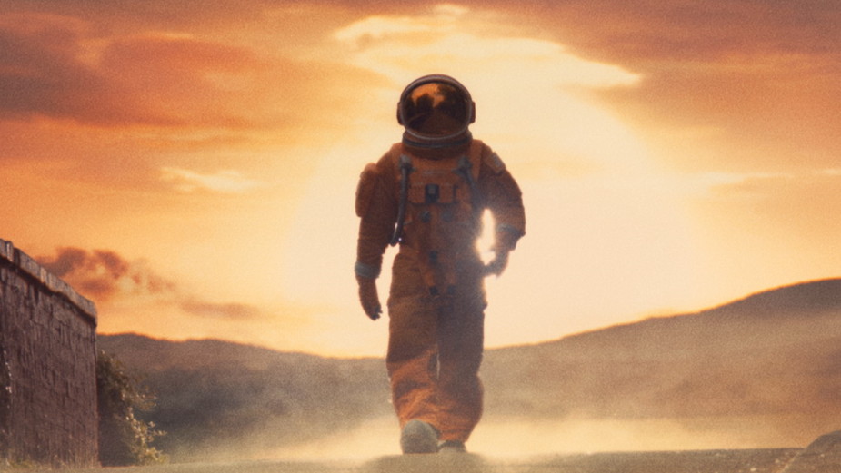 Gigaclear's Astronaut Hero Rolls Out Full Fibre Broadband to Britain's ...