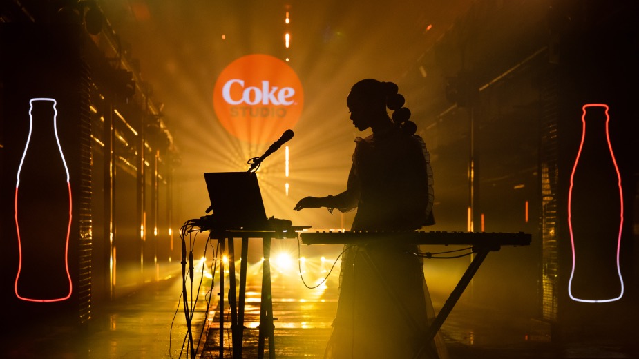 In a Divided World, Coca-Cola is Teaching the World to Sing Again ...