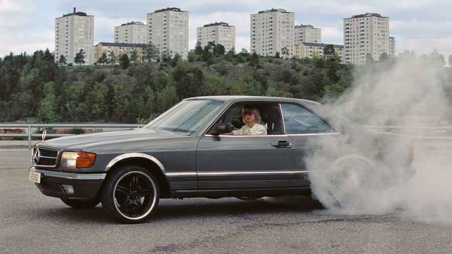 Driver Performs Hypnotic Donuts to a Hypnotic Track to Launch Hedvig's ...