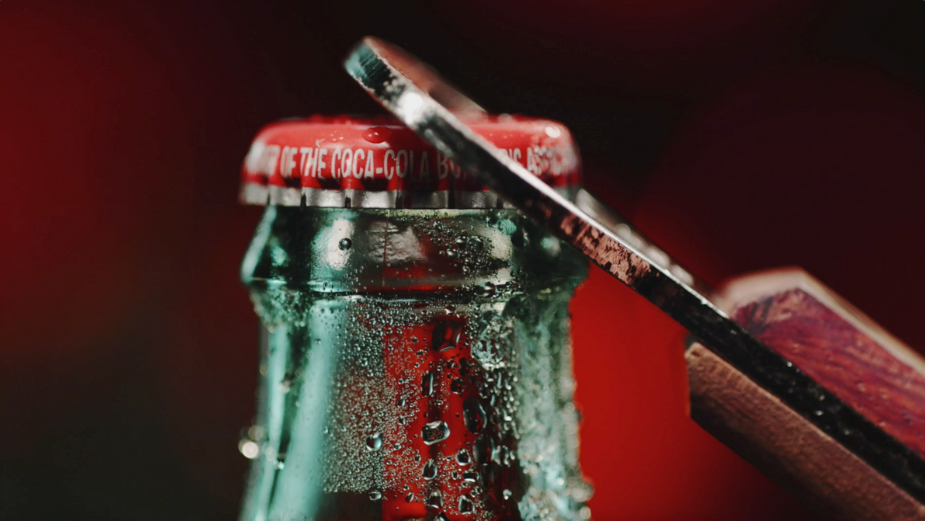 The Art of Lip-Smacking: Meet the Man who Makes you Crave Coca-Cola ...