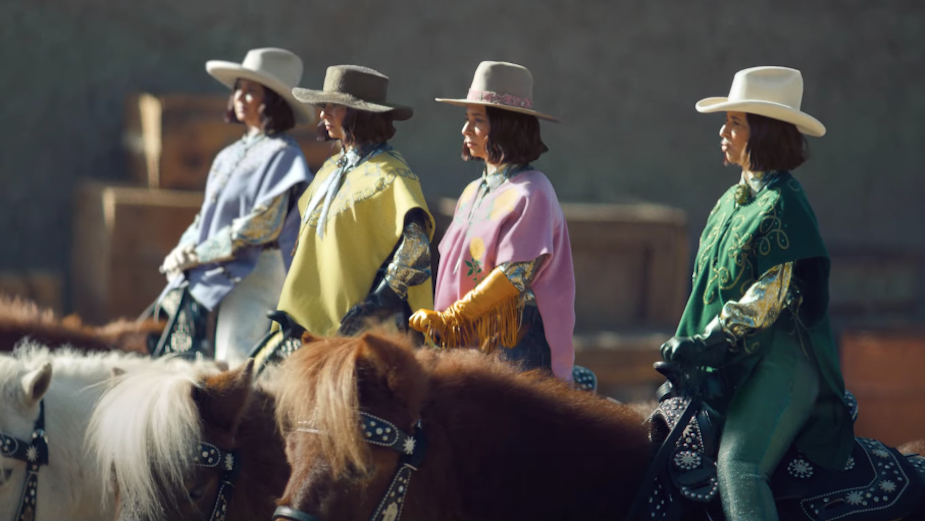 Maya Rudolph's Quarter Sized Cowboys Make a Big Purchase in Klarna's ...