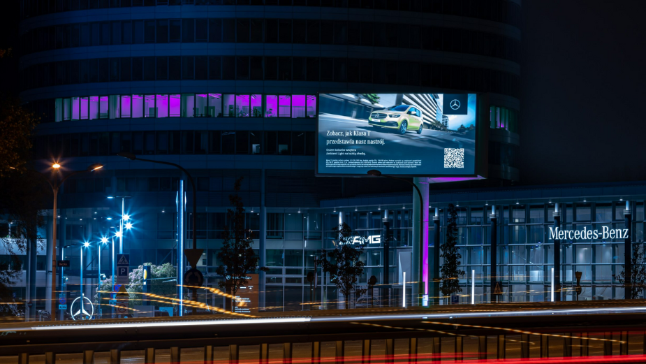 Mercedes Headquarters At Night Mercedes Benz Arena In Berlin Turns 15