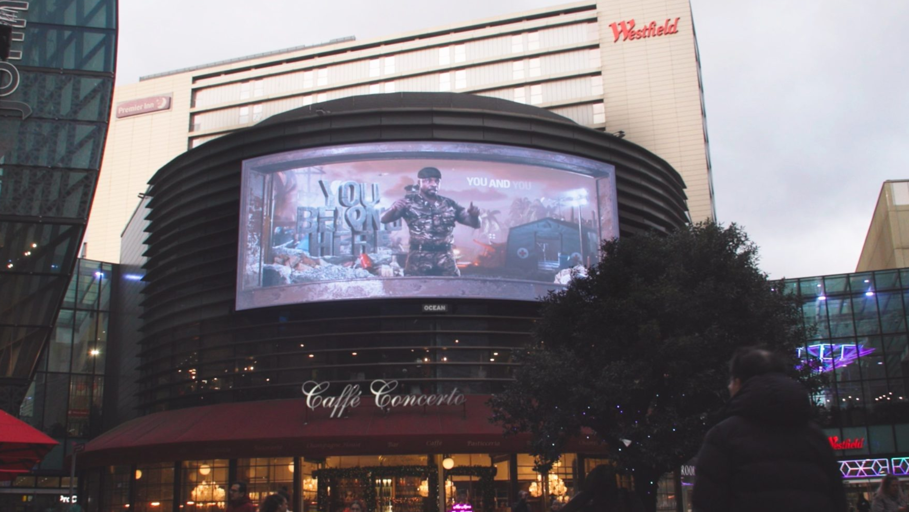 Heavyweight Champion Natty Ngwenya Stars in First Anamorphic 3D OOH Ad for British Army | LBBOnline