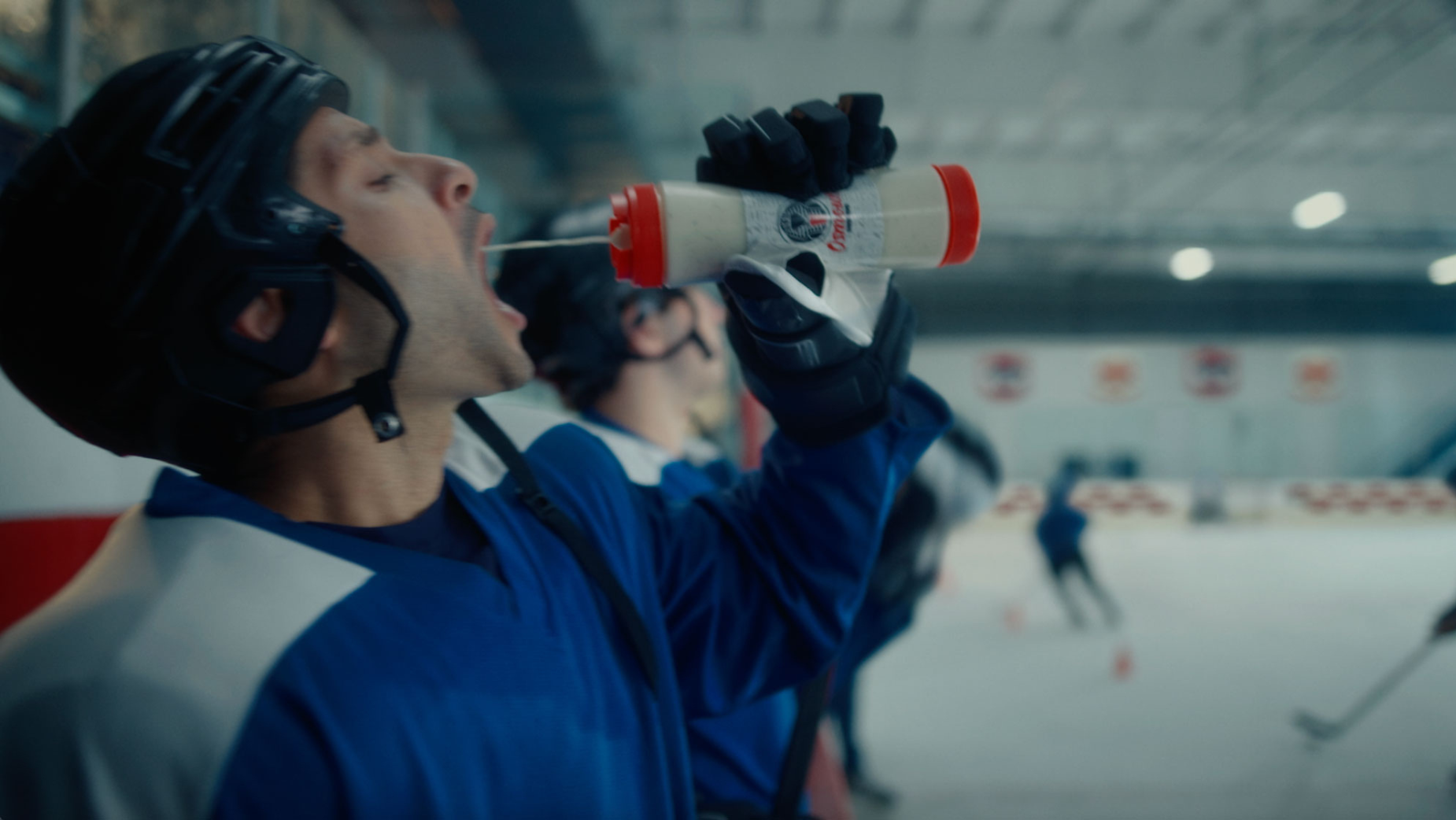 This Campaign Says Osmow’s Garlic Sauce Is So Good You’ll Want It in ...