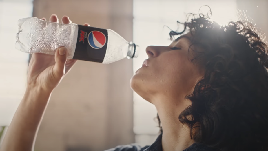 Pepsi MAX Celebrates the Switch to 100% Recycled Plastic Bottles ...