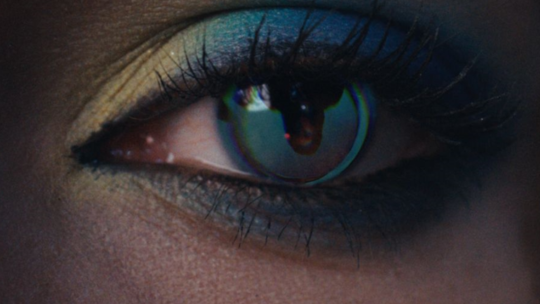 Technology Transforms a Love Obsession into a Striking Visual Spectacle ...