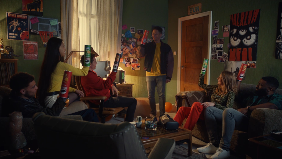 Pringles Brings 'Can Hands' to Europe in Collaboration with Grey London ...