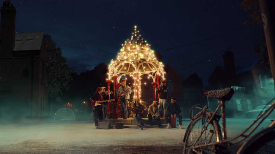 SPAR's Festive 'Treequel' Finds Christmas Trees in Unlikely Places ...