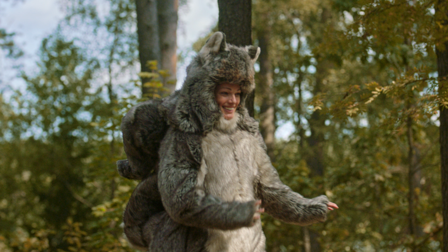 Director Ben Murray Captures Cultured Comedy for Activia Yogurt | LBBOnline