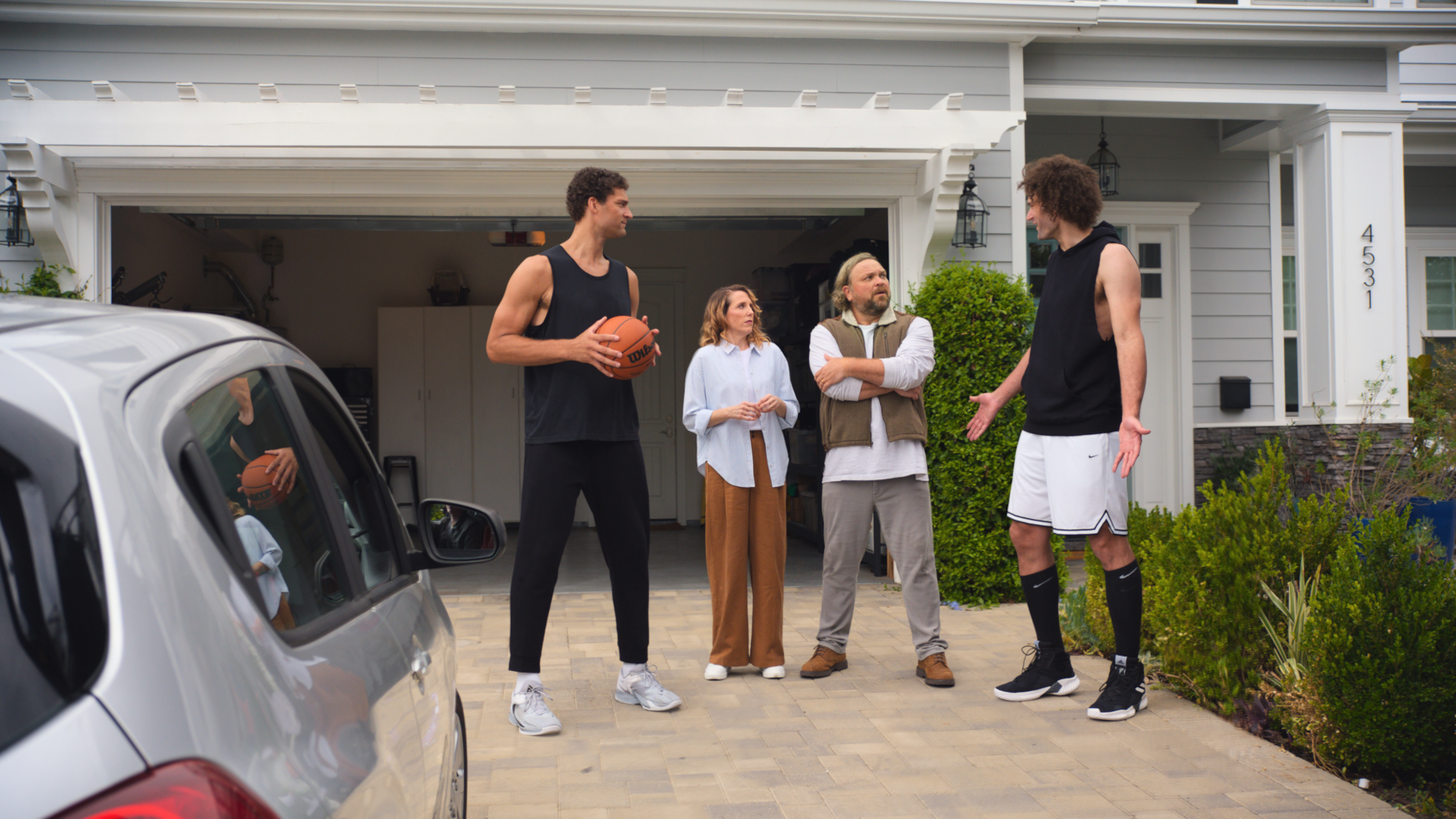 Basketball Legends Offer Unhelpful Advice in State Farm Insurance Spots ...