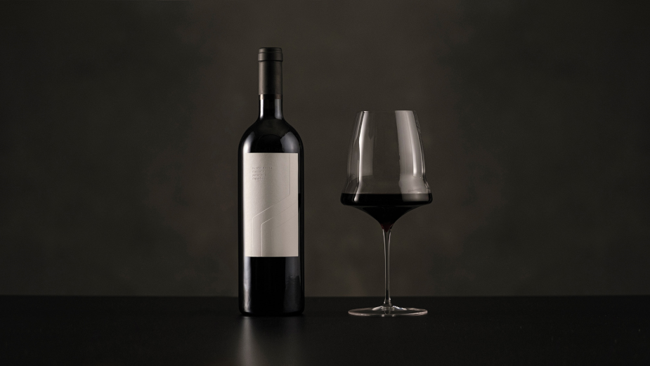 Stina Wine Leaves Its Label Blank to Inspire Creativity | LBBOnline