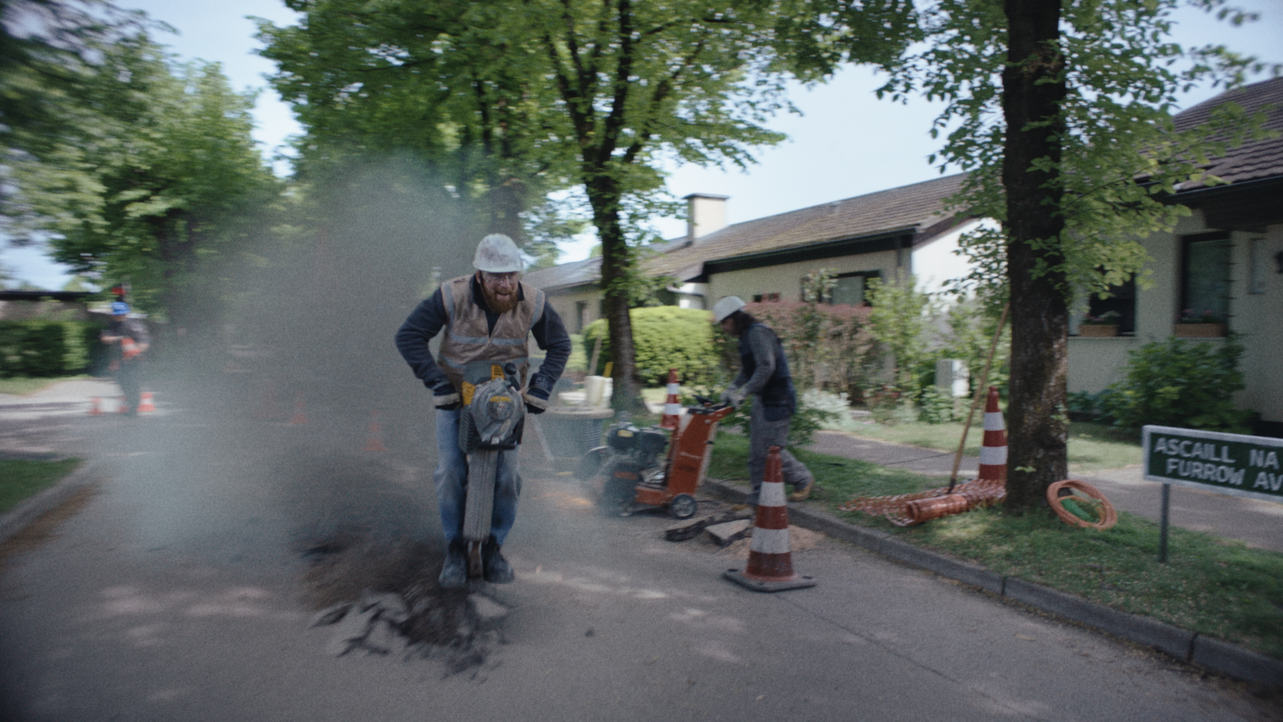 Destructive Installer Kango Kian Travels 1000 Miles in Three Broadband ...