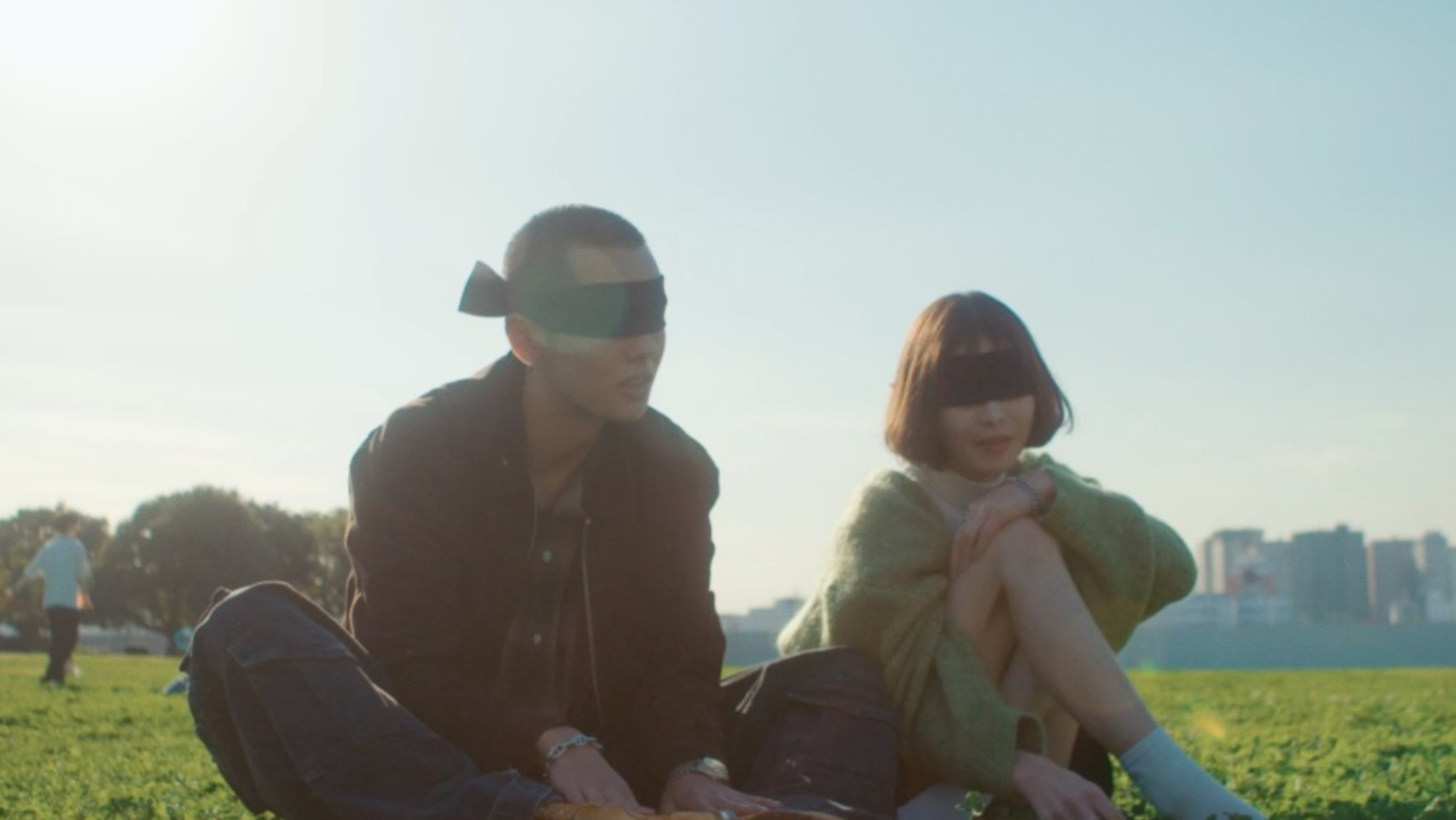 SKYN Gives a Whole New Meaning to the Term ‘Blind Date’ in New Christmas Campaign | LBBOnline