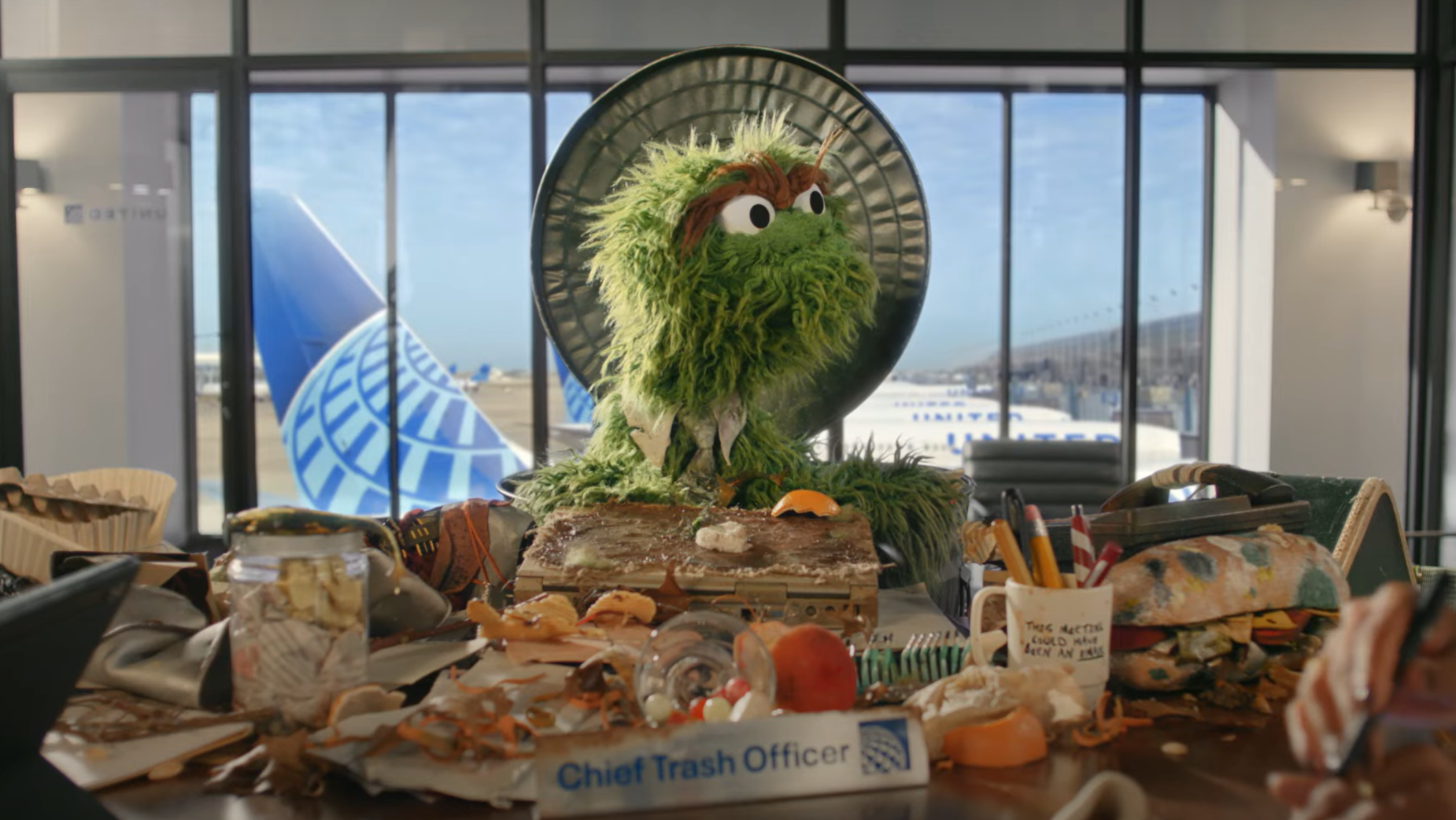 Oscar the Grouch Gives a ‘Fresh’ Update on His Role as United Airlines ...