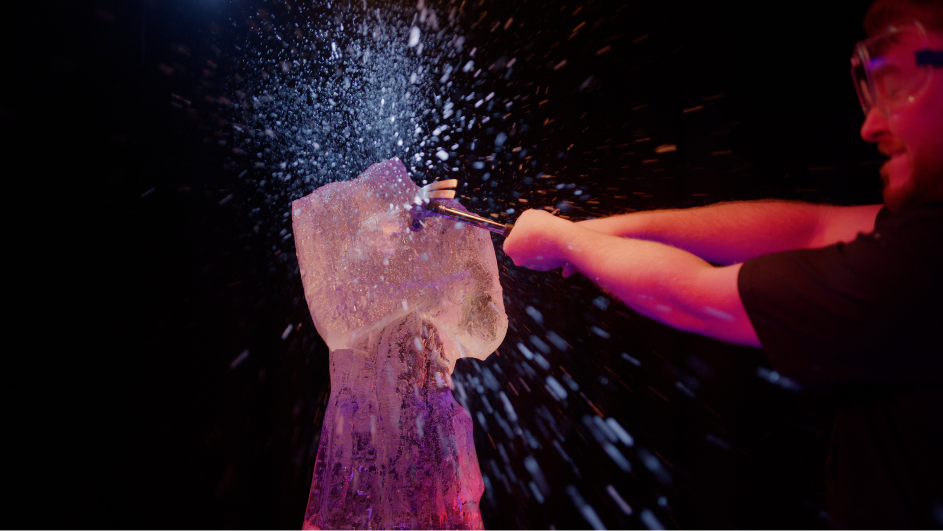 EE Turns up the Heat with Hella Chill Social Activation | LBBOnline