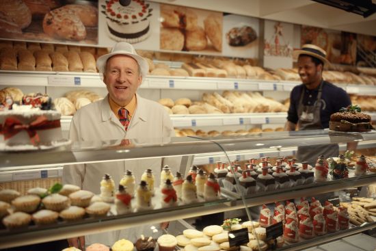 High Street Shopkeepers Channel Mariah Carey in Visa UK's Christmas ...
