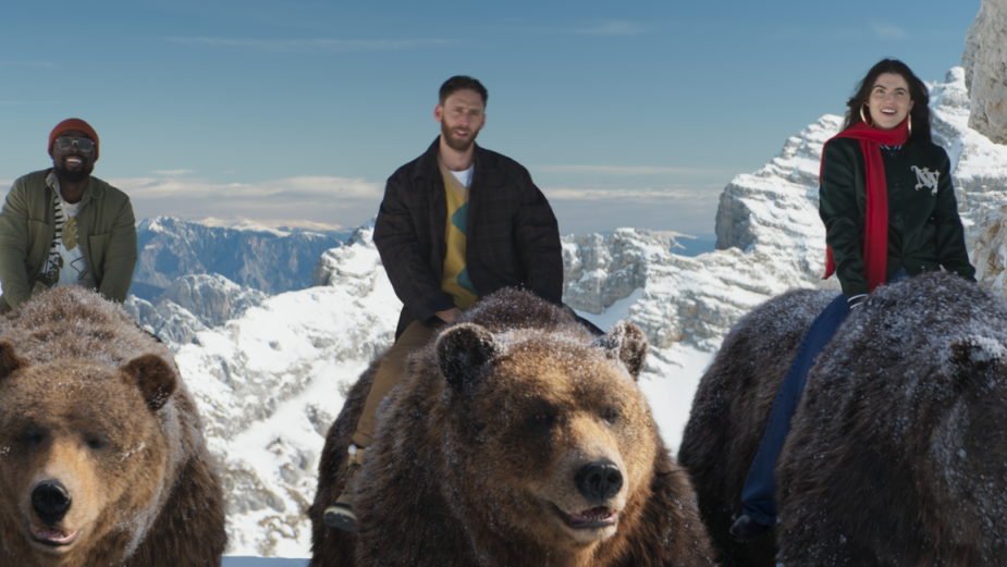 A Bear Taxi Service Helps Coors 'Keep It Fresh' in Multi Channel ...