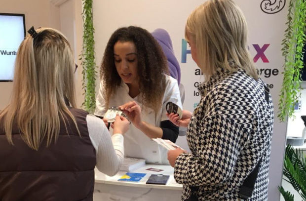 Brand & Deliver Launches Pop-Up Phone Spas for Three’s #PhonesAreGood ...