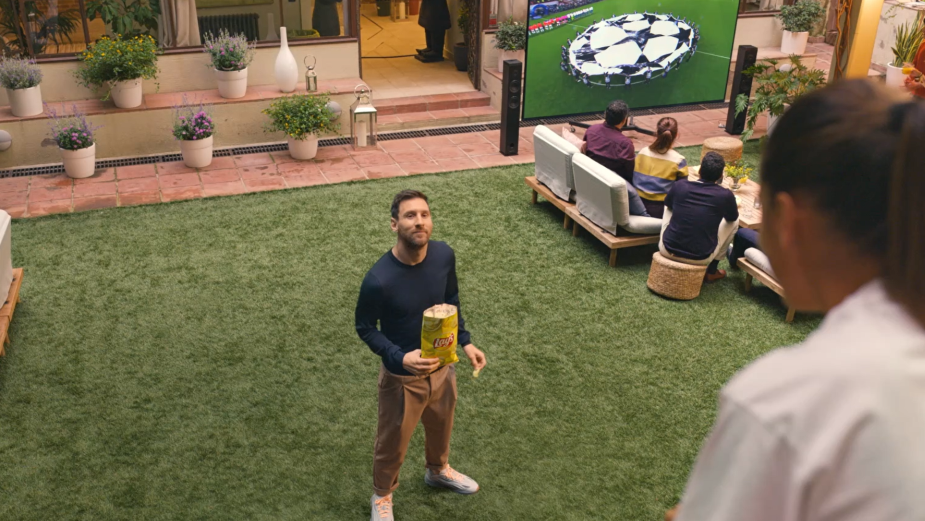 Invisible Football Brings Everyone Together in Lay's Spot from Dark ...