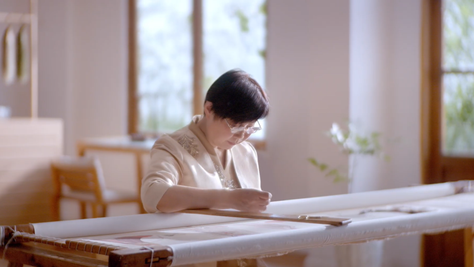 Pantene China Combines Modern Hair Care Technology with the Ancient Art ...