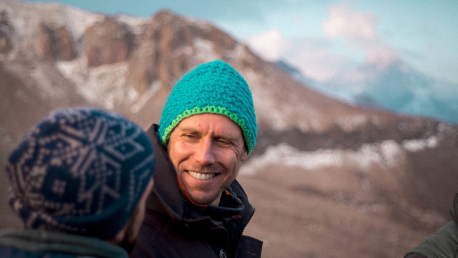 Logan Industry Signs Tibor Glage | LBBOnline