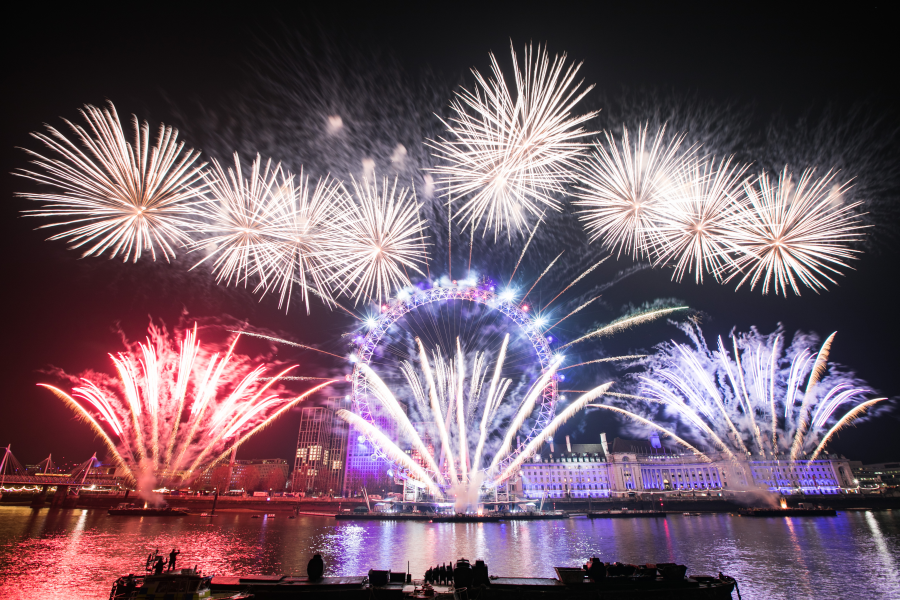London’s Fireworks Celebrate a New Decade and Mark the Start of the ...