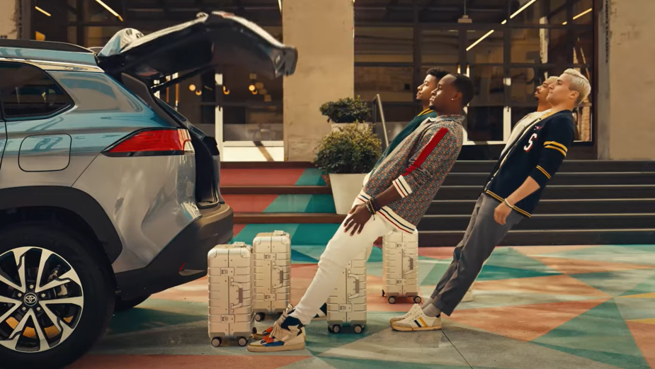 Toyota’s First-Ever Corolla Cross Feels 'Just Right' in New Campaign ...