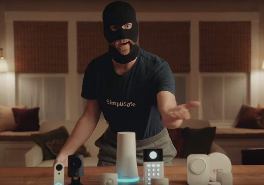 Burglar 'Robbert Larson' is the Master of Home Security in SimpliSafe ...